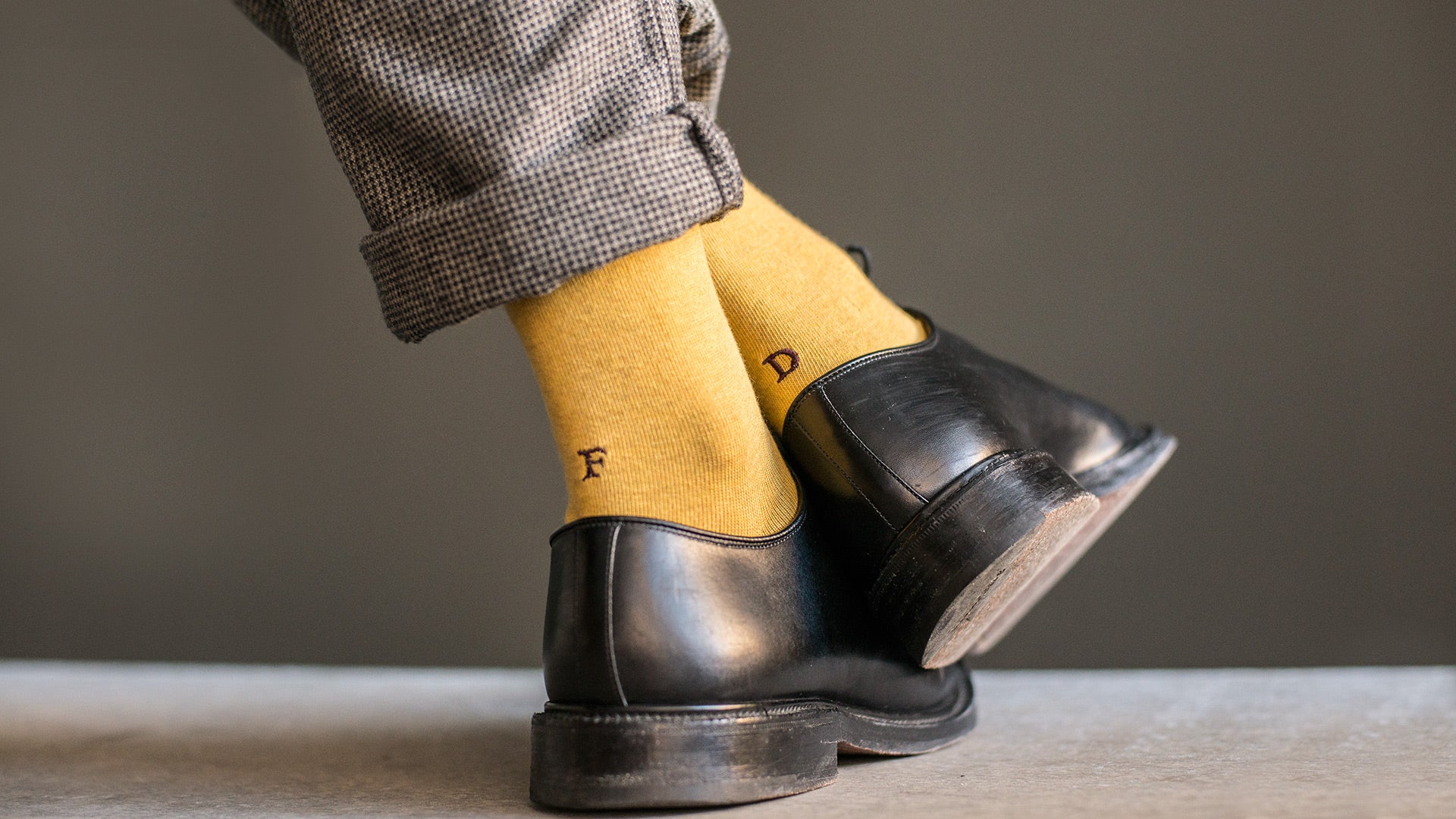 Individual Socks | Calzini personalizzati con le iniziali ricamate